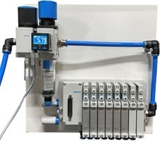 Pneumatiekpaneel met Festo VTUG 6 x 5/2-weg ventiel, 2 blindplaatsen